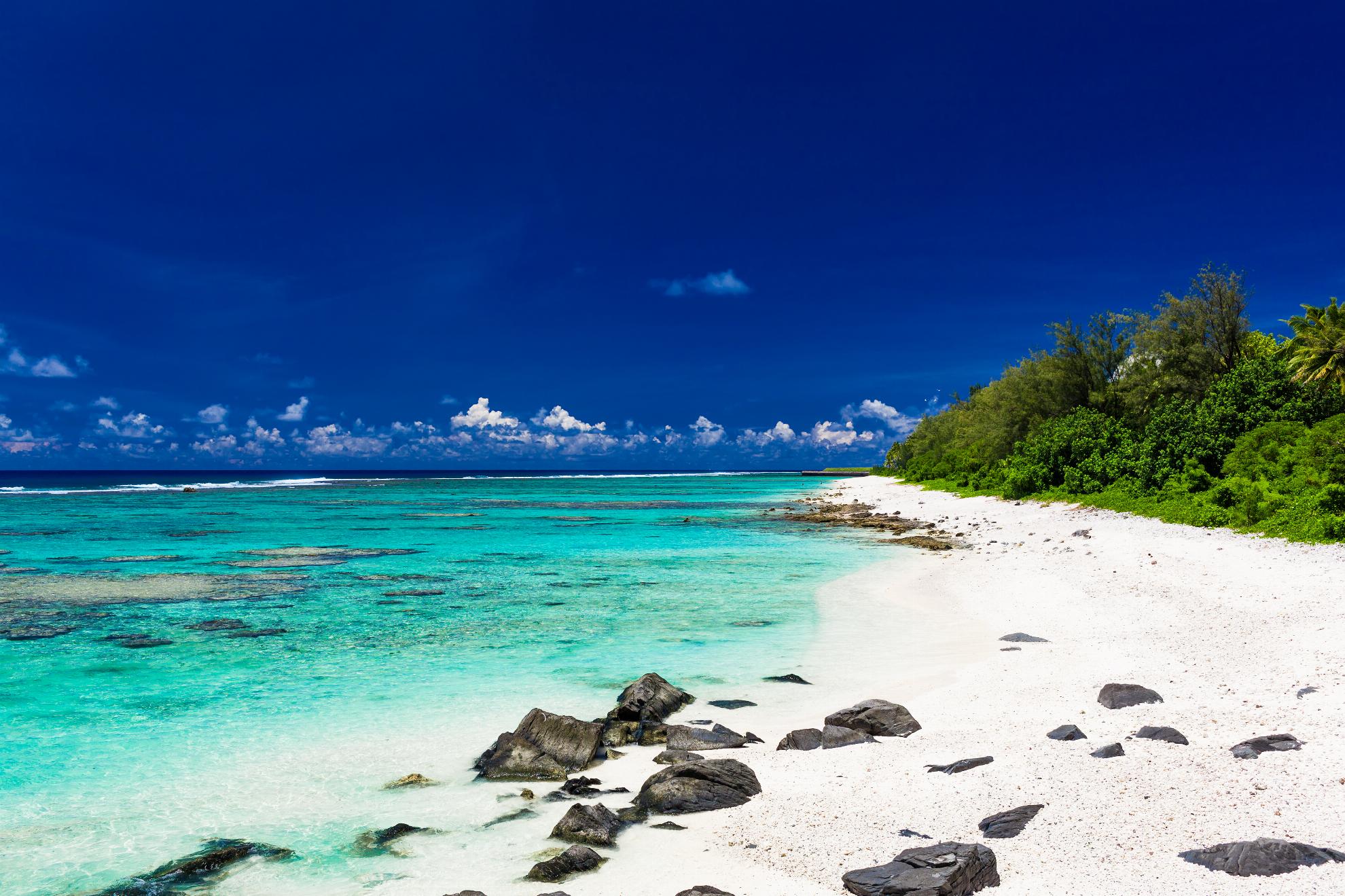 Why the Cook Islands Makes the Perfect Winter Long Stay | Downunder Travel
