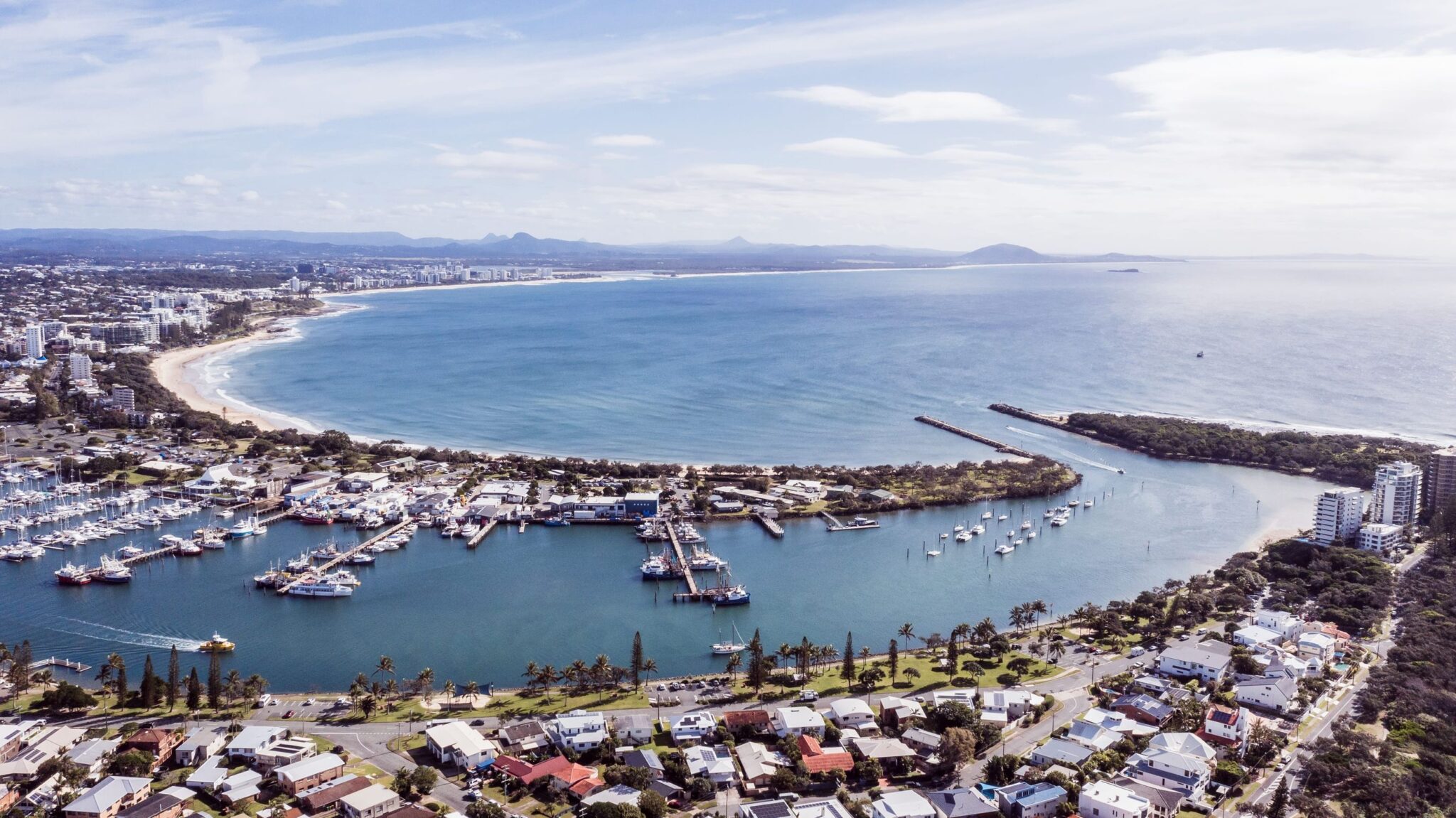 Top Snowbird Destinations For Canadians to Escape the Winter Chill